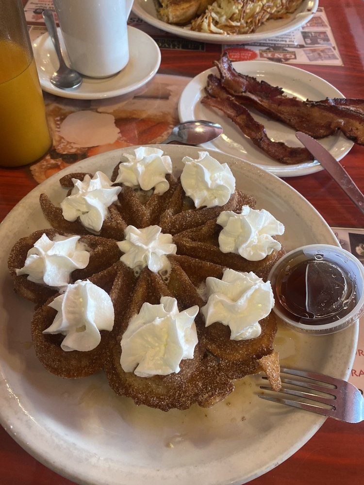 CAPITAL VIEW CAFE - 49 Photos & 91 Reviews - 637 Smith Ave S, Saint ...