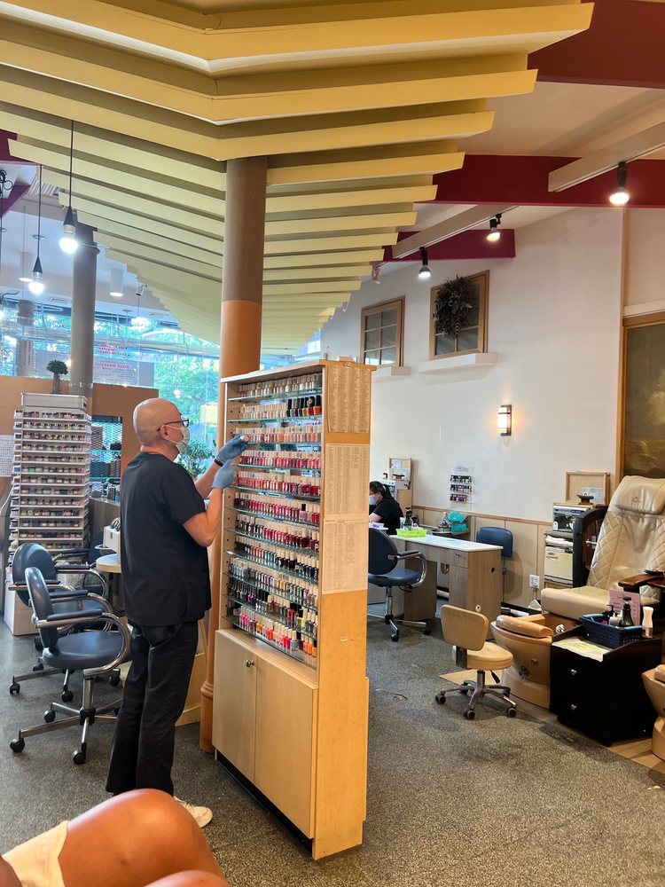 BLOOMIE NAILS - Updated September 2025 - 69 Photos & 94 Reviews - 219 ...