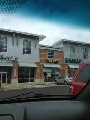 GREAT CLIPS - Updated May 2026 - 15 Reviews - 12455 W Capitol Dr ...