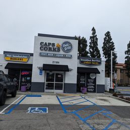 CAPS & CORKS - Updated January 2026 - 501 Photos & 486 Reviews - 21186 ...