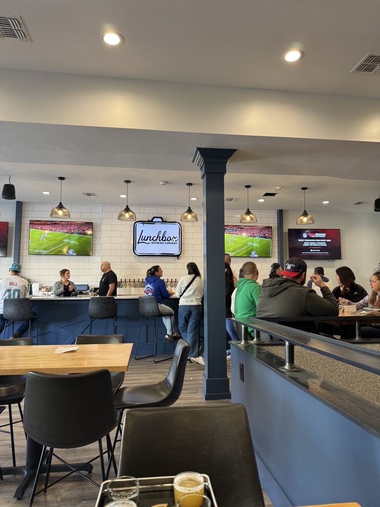 LUNCHBOX BREWING COMPANY - Updated October 2025 - 31 Photos & 27 ...