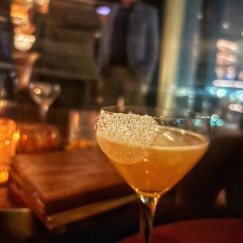 BLIND DUCK COCKTAIL LOUNGE Boston, MA - Updated November 2024 - 24 ...