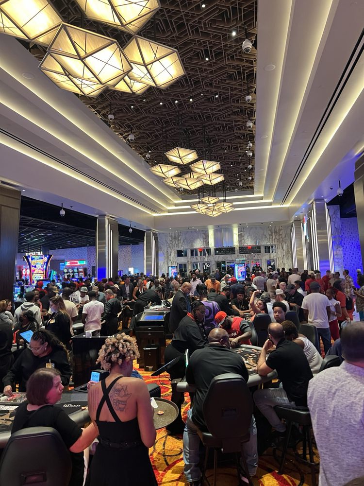 THE QUEEN BATON ROUGE - Updated April 2025 - 52 Photos & 10 Reviews ...