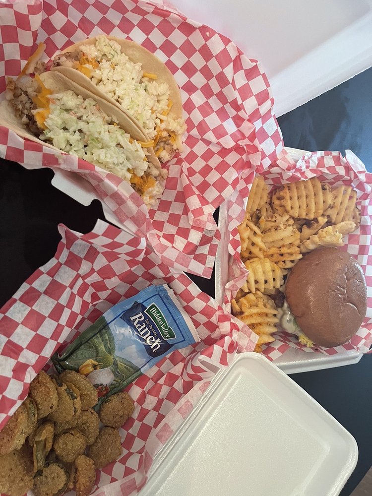 THE SHIPYARD BAR & GRILL - Updated August 2025 - 325 Lone Moutain Boat ...