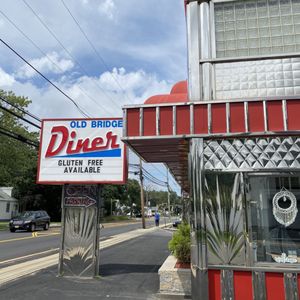 OLD BRIDGE DINER FAMILY RESTAURANT - 102 Photos & 67 Reviews - 1146 ...