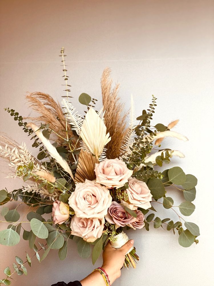 CHIKA’S FLOWERS - Updated October 2025 - 12 Photos - 525 N Azusa Ave ...