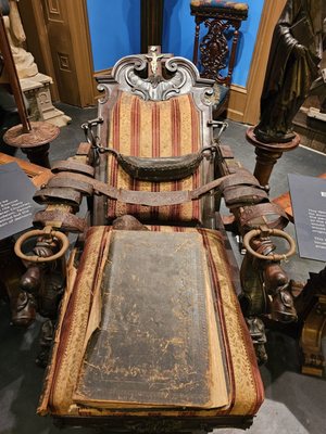 VAMPA VAMPIRE & PARANORMAL MUSEUM - Updated January 2025 - 53 Photos ...