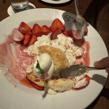 SAVR - Updated January 2025 - 265 Photos & 136 Reviews - 150 Seaport ...