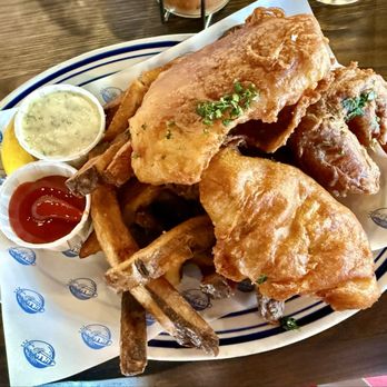 MR. FISH CHIPS & CHOWDER - Updated October 2025 - 82 Photos & 50 ...