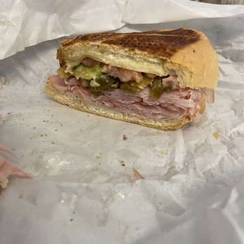 HENRI’S BAKERY & DELI - Updated June 2024 - 59 Photos & 37 Reviews ...