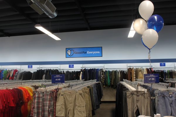 GOODWILL SOUTHERN CALIFORNIA RETAIL STORE & DONATION CENTER - Updated ...