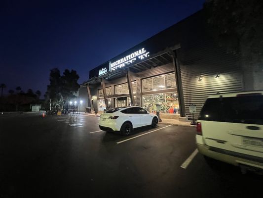 REI - Updated August 2025 - 302 Photos & 581 Reviews - 5556 Copley Dr ...