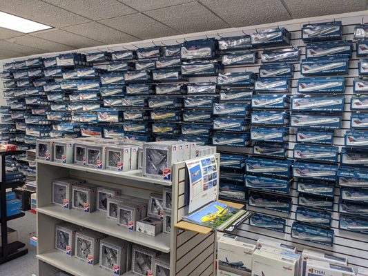 THE AIRPLANE SHOP - Updated December 2025 - 35 Photos - 5000 NW 36th St ...