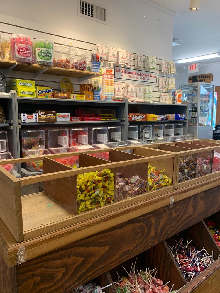 MAIN STREET CANDY - 324 Main St, Wakefield, Rhode Island - Chocolatiers ...