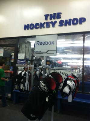 HOLIDAY & LEISURE RINKS - Updated April 2025 - 75 Weiss Ave, West ...