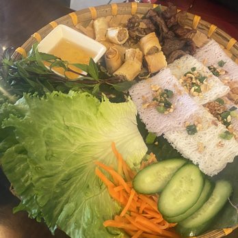 BROKEN RICE RESTAURANT COM TAM VIET - Updated July 2024 - 370 Photos ...