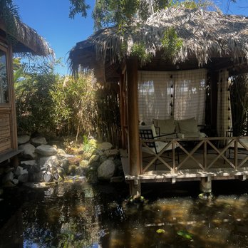 FOUR MOONS SPA - Updated January 2025 - 182 Photos & 187 Reviews - 775 ...