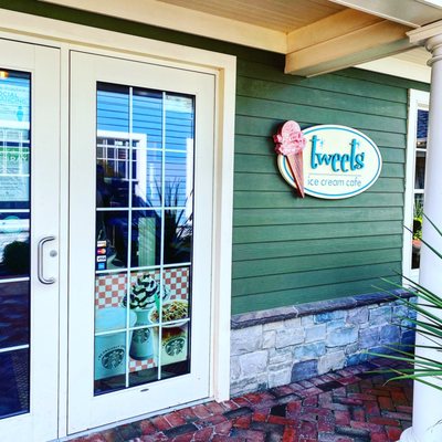 TWEETS ICE CREAM CAFE - Updated January 2025 - 49 Photos & 40 Reviews ...