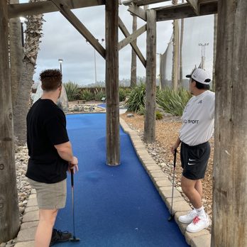 PELLY’S MINI GOLF - Updated July 2024 - 245 Photos & 244 Reviews ...