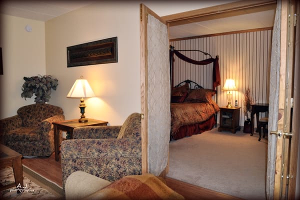 GLADSTONE INN AND SUITES - Updated July 2025 - 55 Photos & 12 Reviews ...