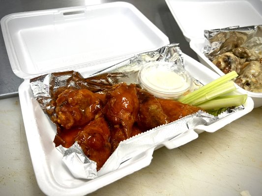 BUZZY BEE CAFE AND DELI - Updated September 2025 - 201 Carbon St ...