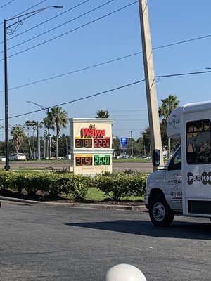 SUN GAS STATION - Updated December 2025 - 64 Photos & 306 Reviews ...