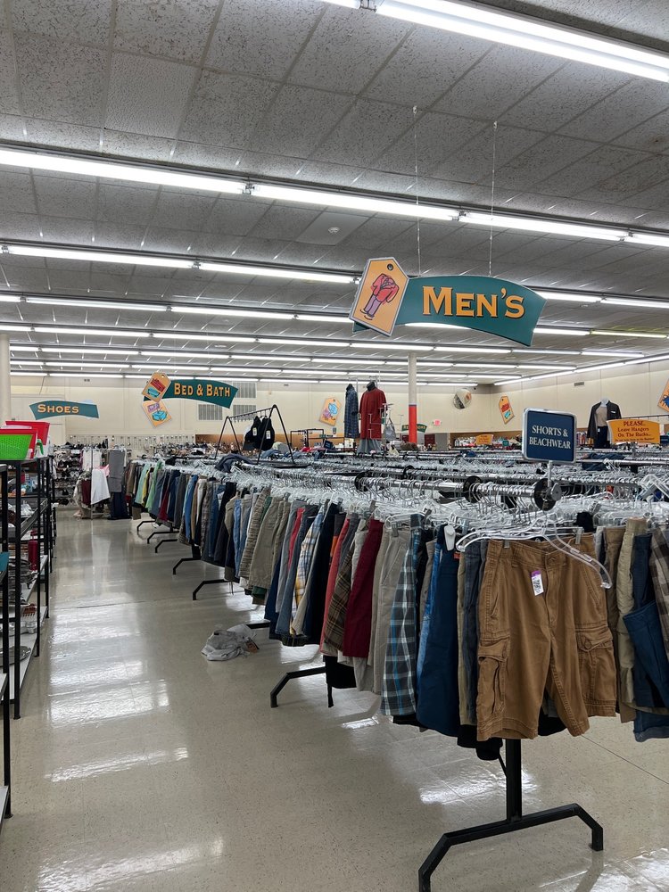 THRIFT TOWN - Updated December 2025 - 41 Photos & 21 Reviews - 1516 S ...