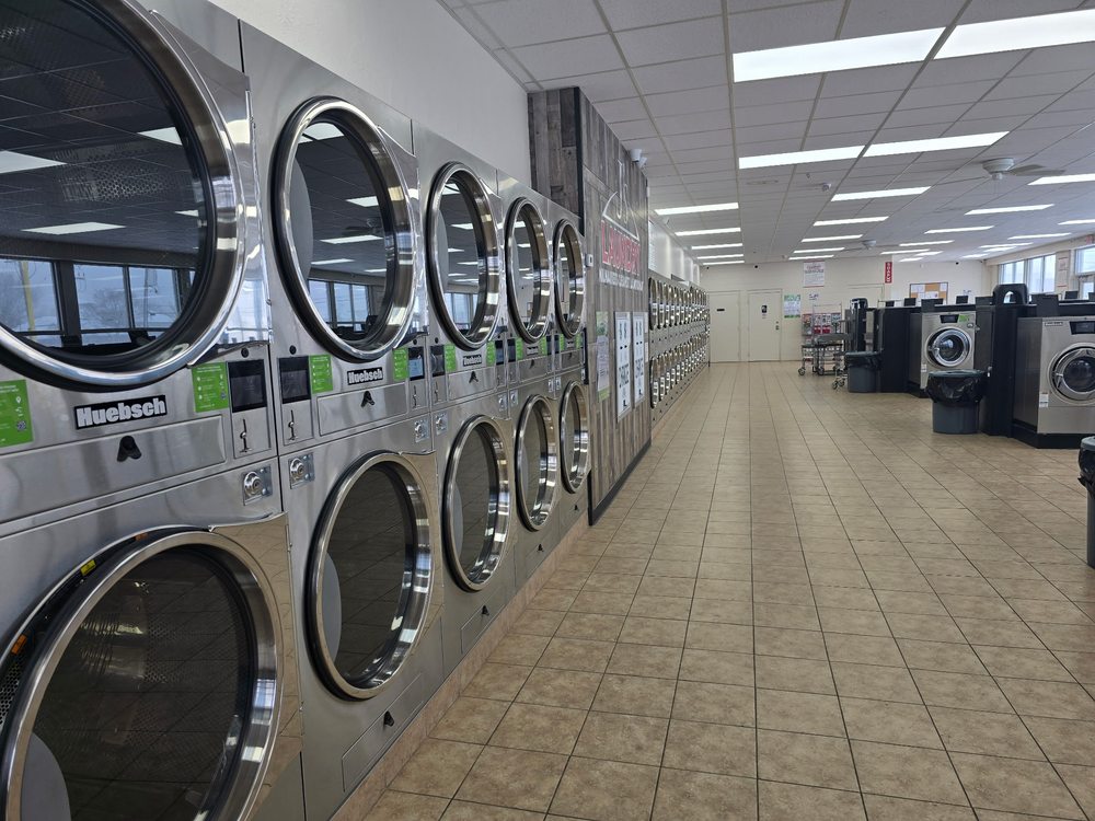 J’S LAUNDRY - Updated November 2025 - 11 Photos - 5902 N 76th St ...