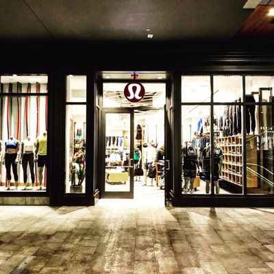 LULULEMON - Updated December 2024 - 701 S Miami Ave, Miami, Florida ...