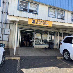 GOODWILL STORE AND DONATION CENTER - Updated August 2025 - 48 Photos ...