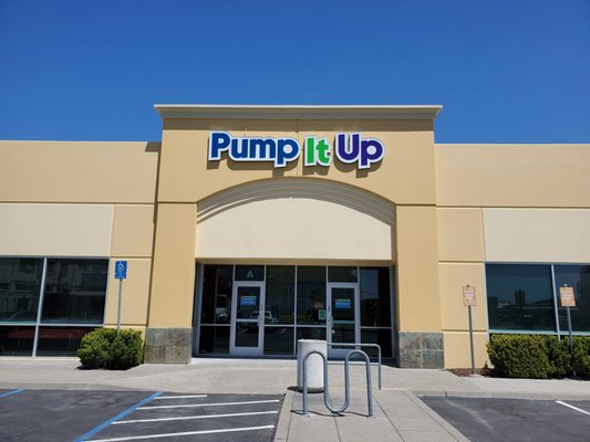 PUMP IT UP OAKLAND - Updated August 2025 - 76 Photos & 111 Reviews - 2500 Embarcadero, Oakland ...