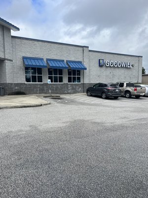 PALMETTO GOODWILL - Updated November 2025 - 1551 Second Loop Rd ...