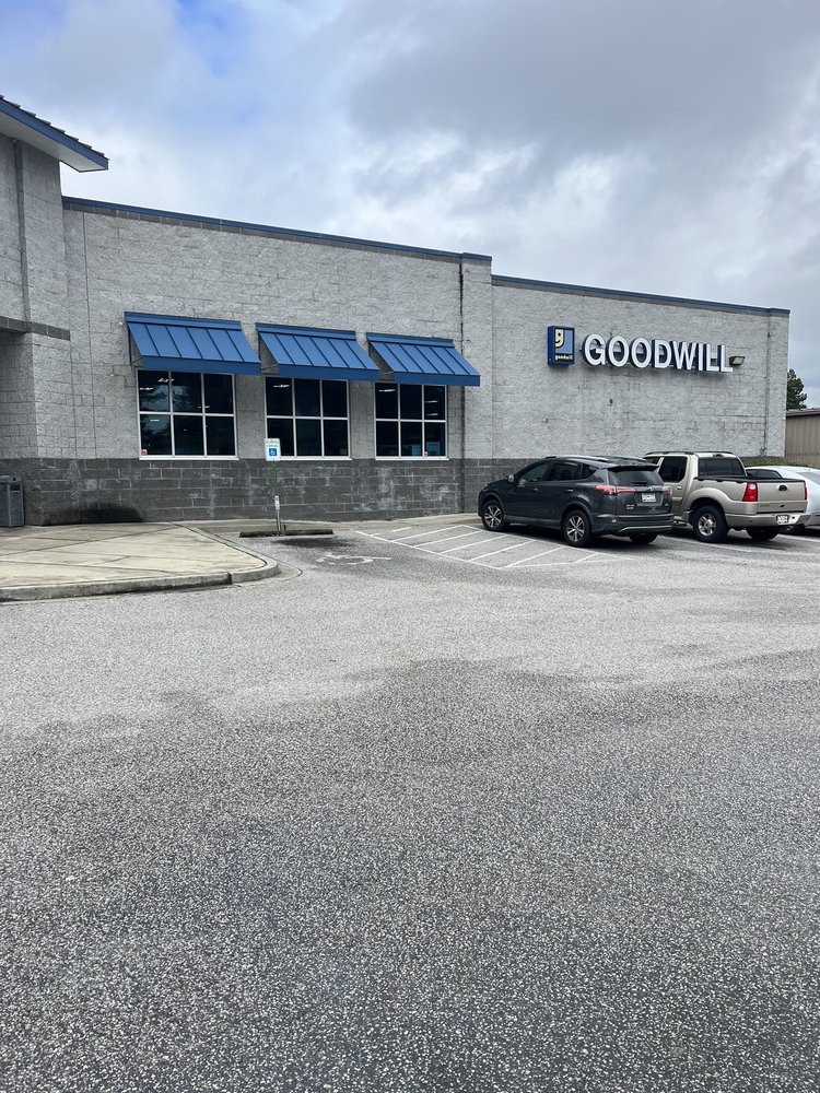 PALMETTO GOODWILL - Updated November 2025 - 1551 Second Loop Rd ...