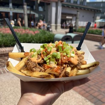 THE DAILY POUTINE - Updated November 2024 - 357 Photos & 222 Reviews ...