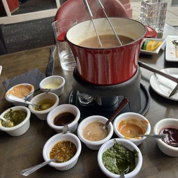 URBAN FONDUE - Updated October 2025 - 272 Photos & 513 Reviews - 2114 ...