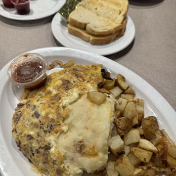 LOU’S DINER - Updated December 2024 - 1501 Photos & 1400 Reviews - 431 ...