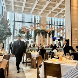 AVRA ROCKEFELLER CENTER - Updated August 2025 - 584 Photos & 252 ...