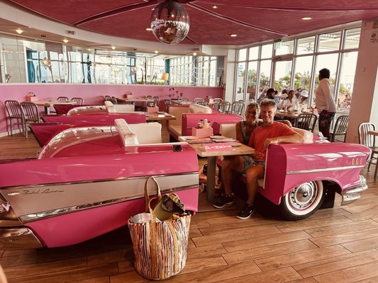 PINKY’S ON THE BEACH - Updated September 2025 - 52 Photos & 21 Reviews ...