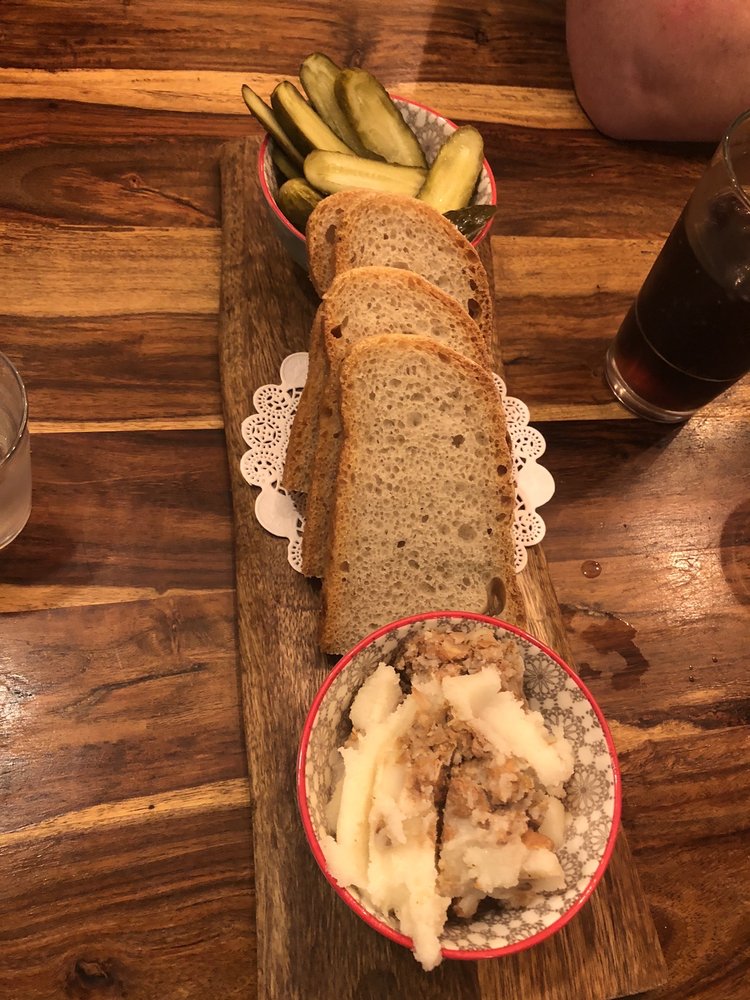 PIWNICA - Updated July 2024 - 27 Eldon Terrace, Reading, United Kingdom ...