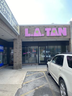 LA TAN - Updated December 2025 - 10 Photos & 73 Reviews - 1335 W ...