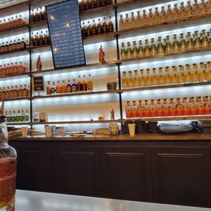 JUNCTION 35 SPIRITS - MOUNTAIN MILE LOCATION - 548 Photos & 545 Reviews ...