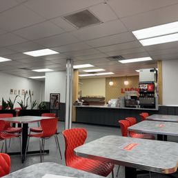 LUCKY’S DRIVE-IN - Updated April 2025 - 233 Photos & 108 Reviews - 2565 ...