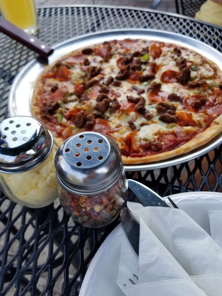 FORT THOMAS PIZZA & TAVERN - Updated June 2025 - 132 Photos & 88 ...