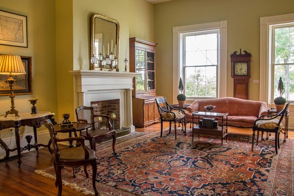 LITTLE ROCK VISITOR INFORMATION CENTER AT HISTORIC CURRAN HALL - 615 E ...