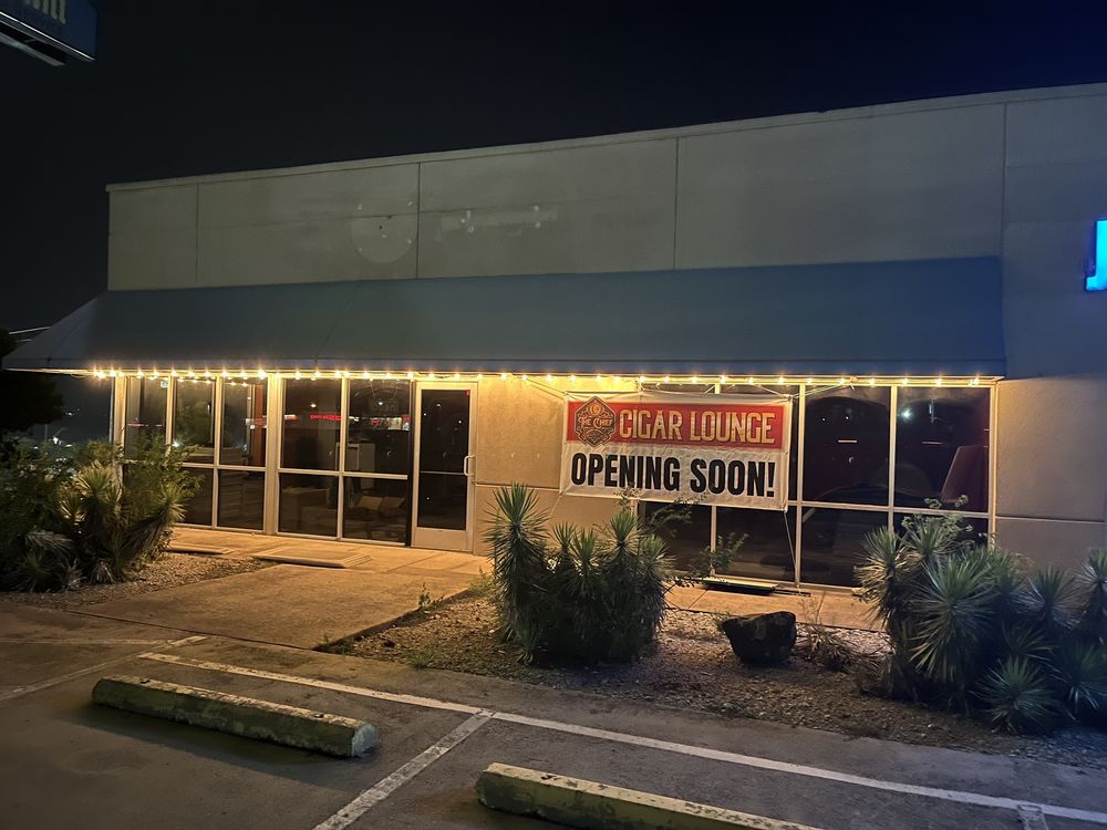 THE CHIEF CIGAR LOUNGE - Updated July 2025 - 16 Photos & 13 Reviews ...