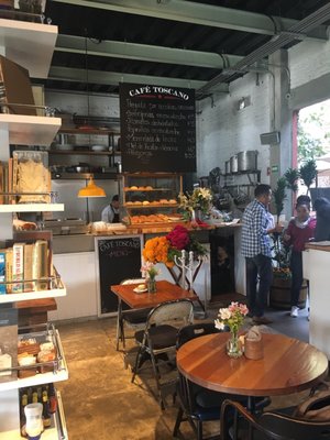 CAFÉ TOSCANO - Updated July 2025 - 16 Photos - Av. de la Paz 14, Ciudad ...