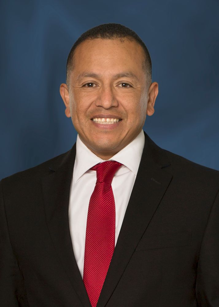 FARMERS INSURANCE - SALVADOR ALMANZA - 6720 Regents Blvd, University ...