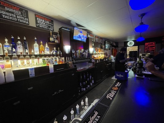 EASTLAND INN - Updated October 2025 - 77 Reviews & 112 Photos - 33 ...