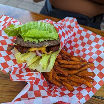 PUB N’ SUB - Updated June 2024 - 226 Photos & 248 Reviews - 1000 ...