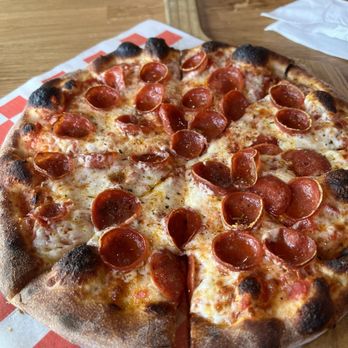 ANGELO ALE HOUSE & PIZZERIA - Updated August 2025 - 24 Photos & 30 ...